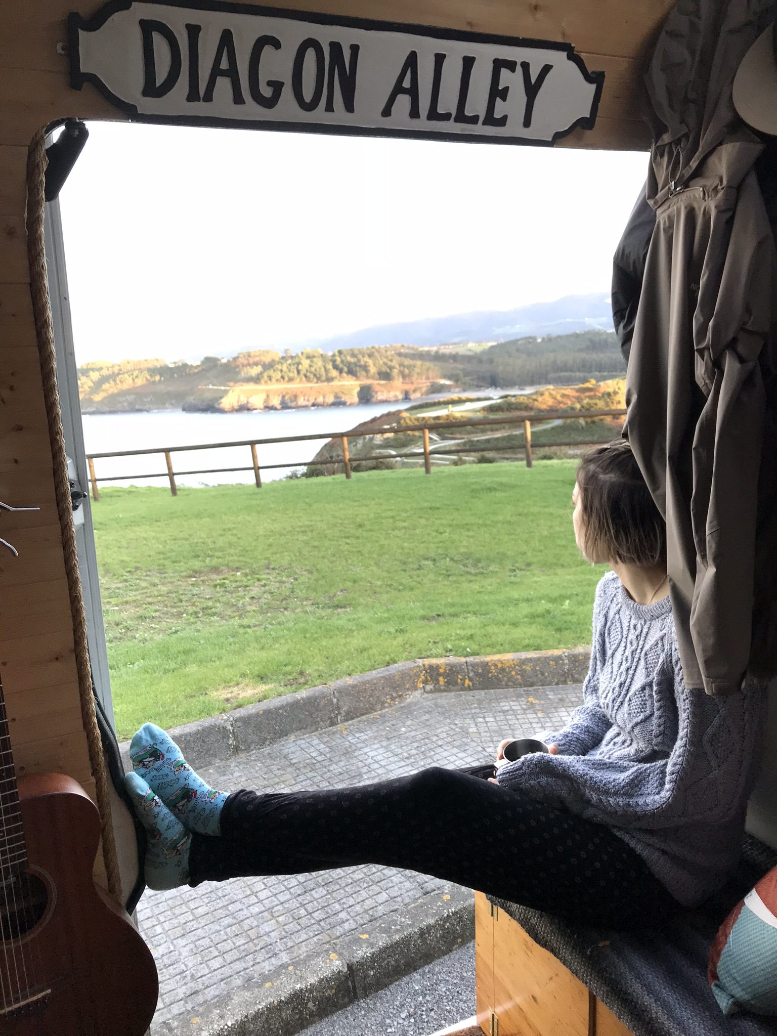 Travelling in a Van - 10 Useful Tips To Help You On The Road